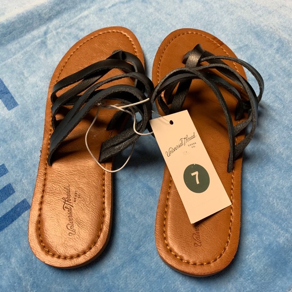 Universal Thread | Shoes | Universal Thread Size 7 Or 95 Black Strap ...